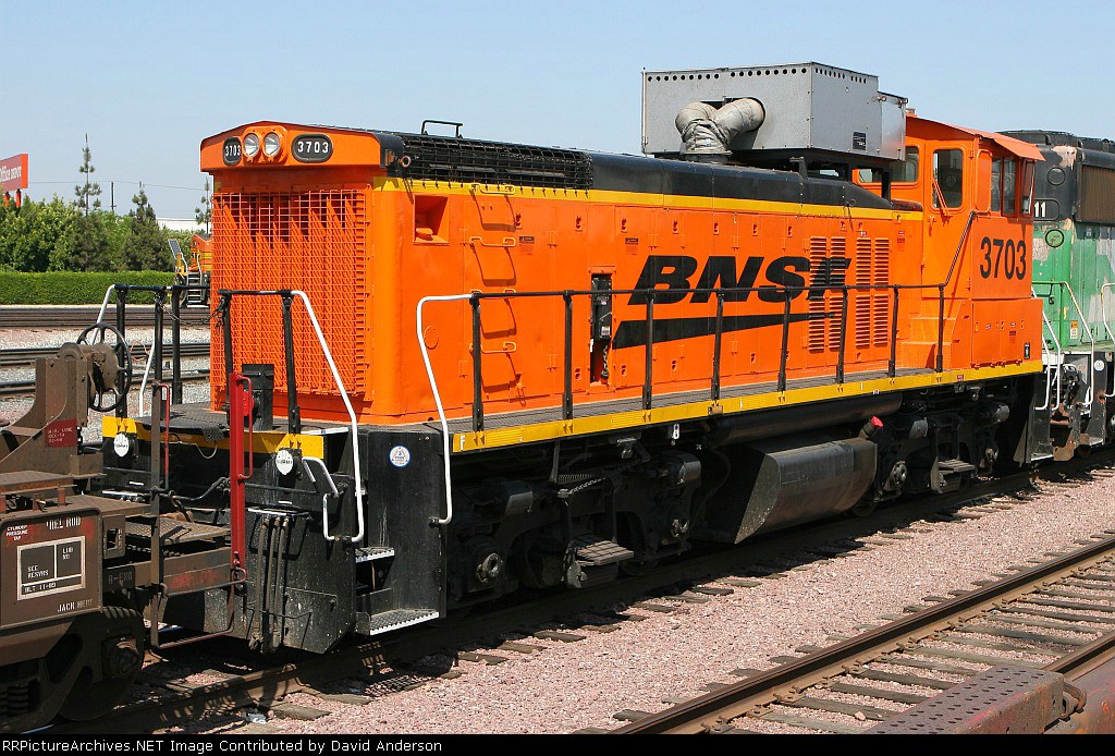 BNSF 3703